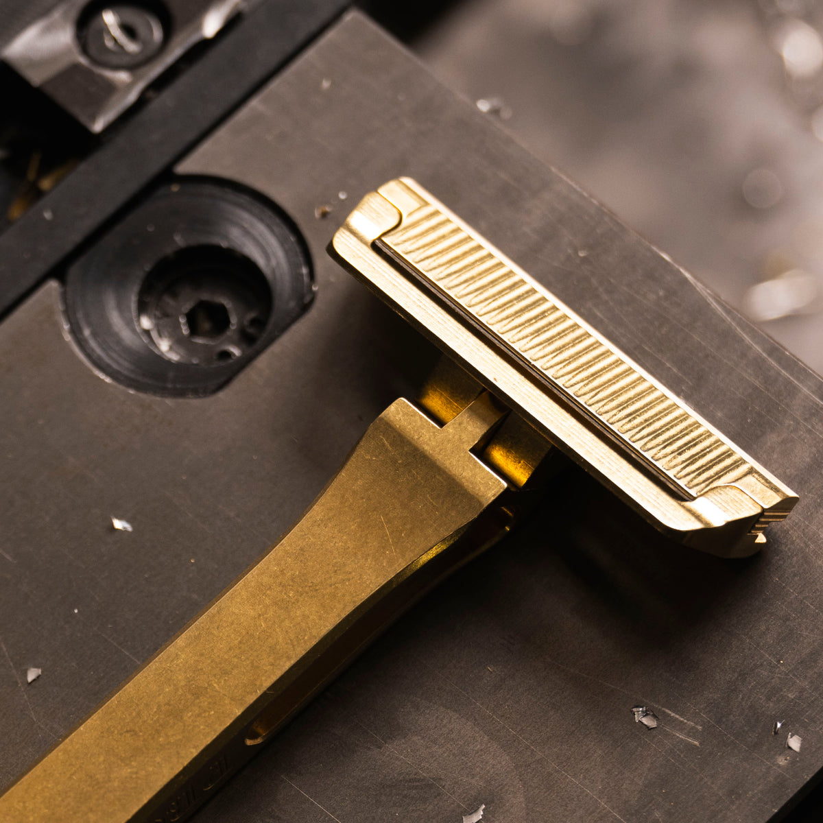 Reserve Single Blade Brass Razor | Proof